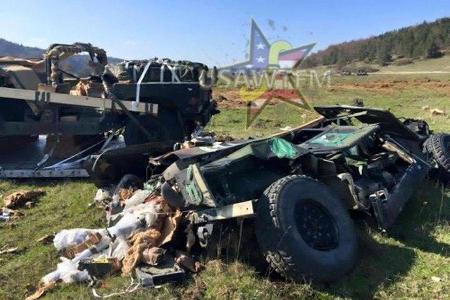 US Army, Humvees im freien Fall + Extra-Hummer-Bilder, 04/2016