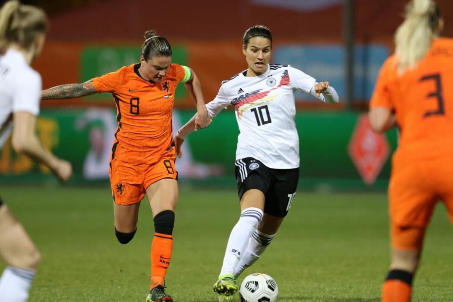 Frauen Wm 2027 Dfb Bewirbt Sich Mit Dortmund Duisburg Düsseldorf Und