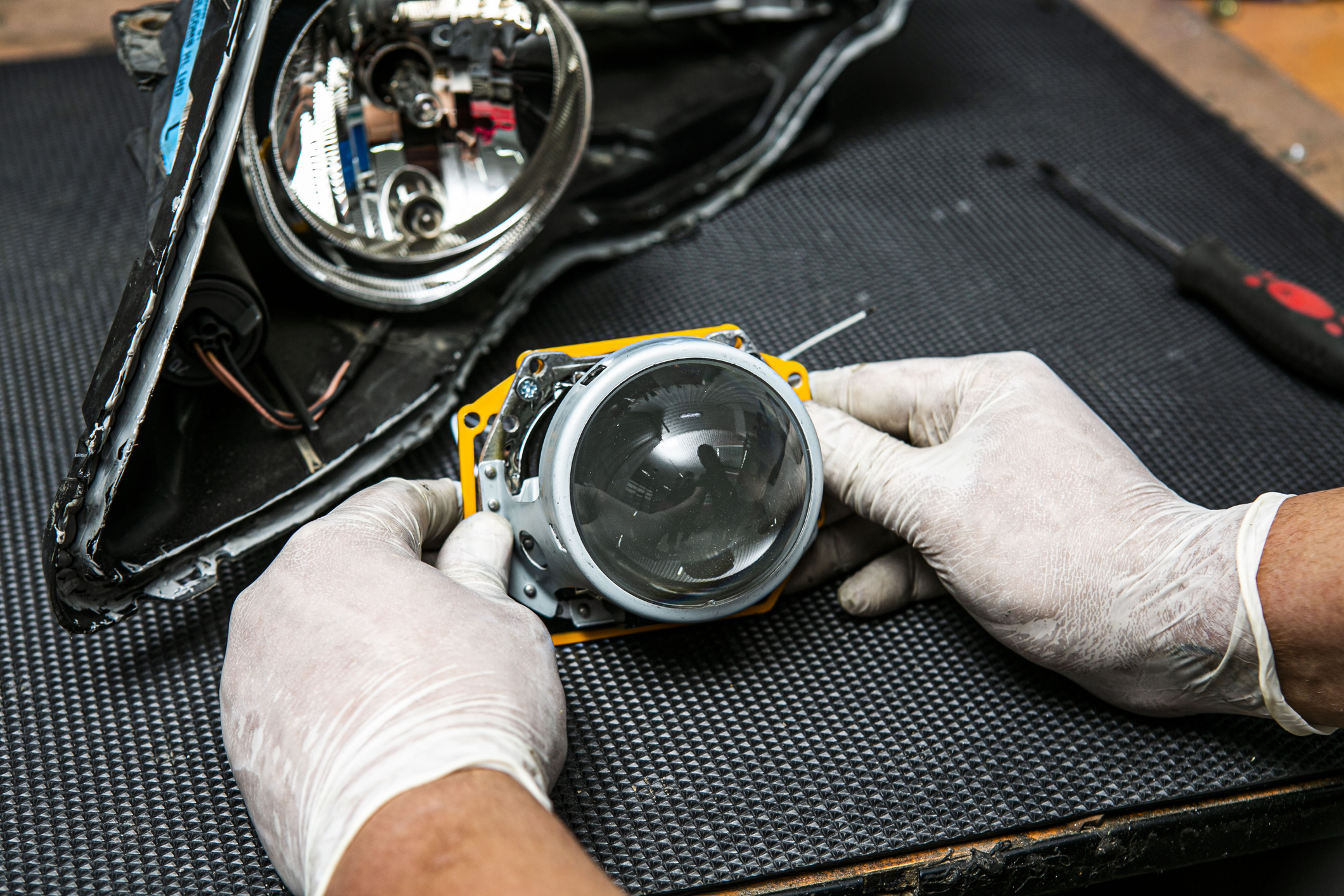 Welche Vorteile haben Bi-Xenon-Scheinwerfer?