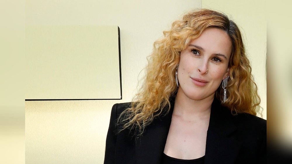 Warten auf die Geburt: Rumer Willis zeigt ihren nackten Babybauch