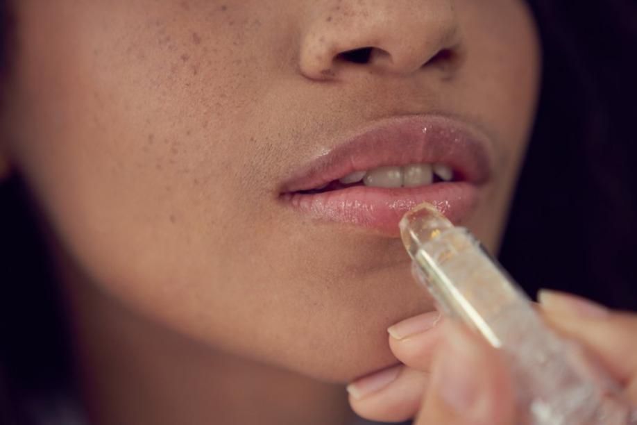 TikTok-Trend Lipical: Das pflegende "Facial" für die Lippen - freenet.de