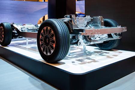 Erste Probefahrt im China-Landy - freenet.de