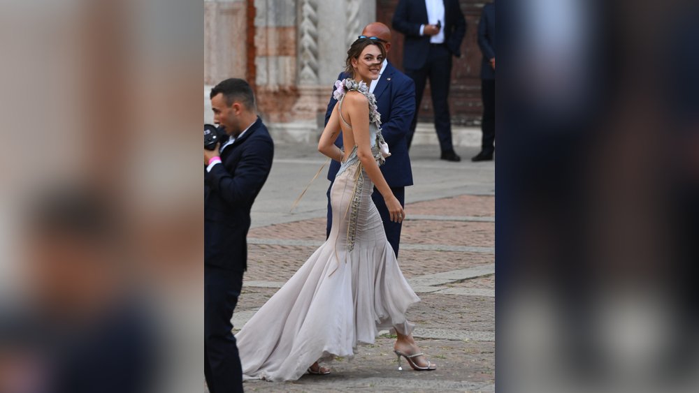 Hochzeit von Jeff Bezos: DiCaprio-Freundin Vittoria Ceretti strahlt