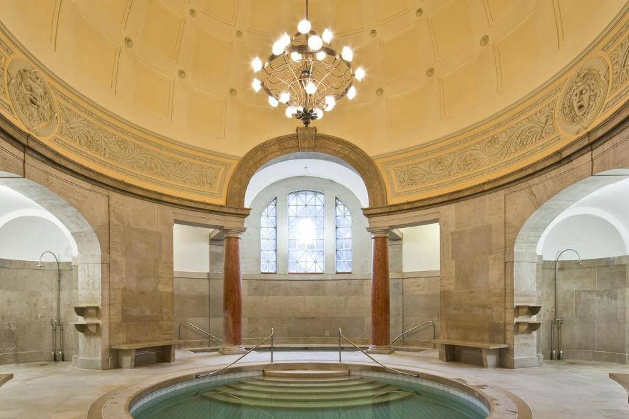 Von Hamburg bis Wien: Das sind die schönsten Hallenbäder